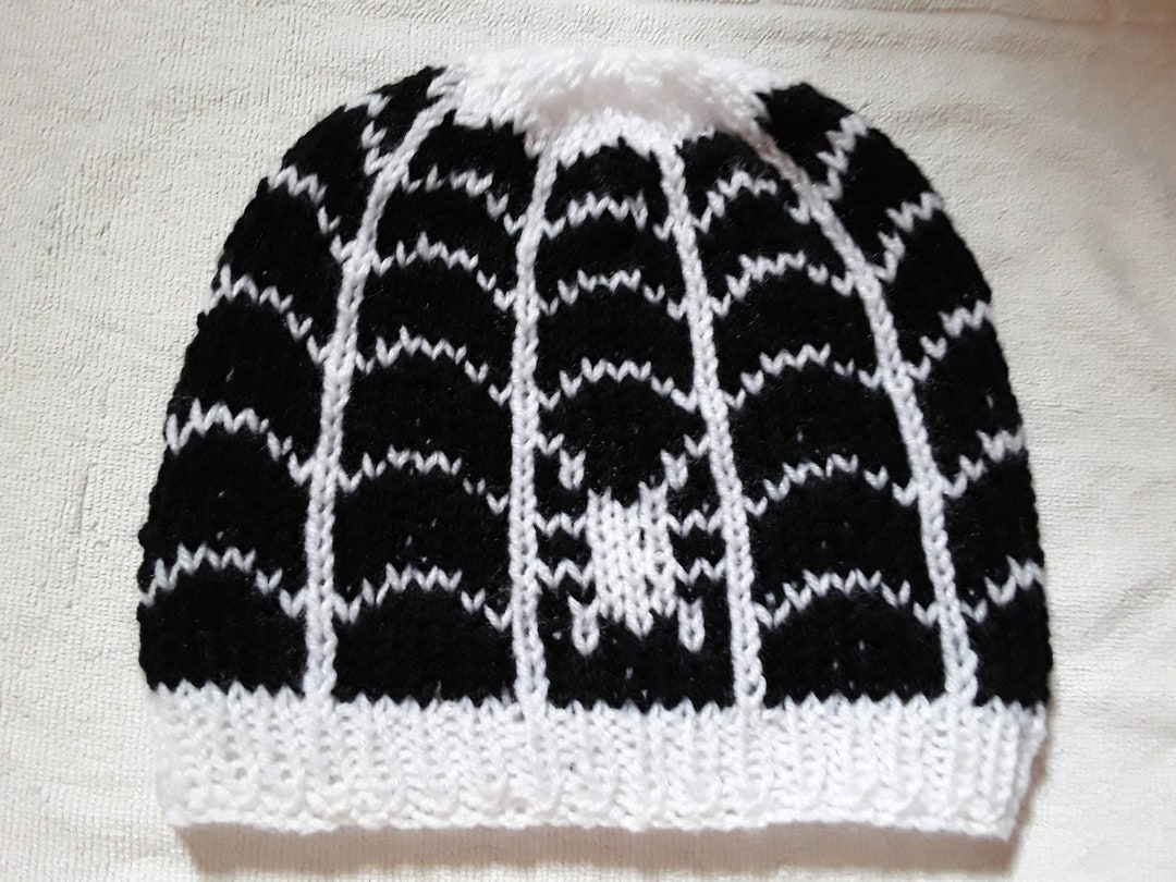 Spiderweb Halloween Beanie Spooky Spider Toque White Spiders Knitted ...