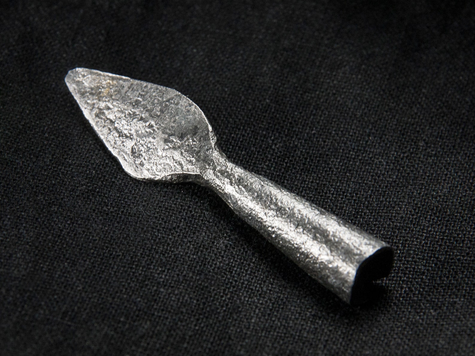 Hand Forged Arrowhead, Viking Arrowhead, Medieval Replica, Leaf-shaped ...