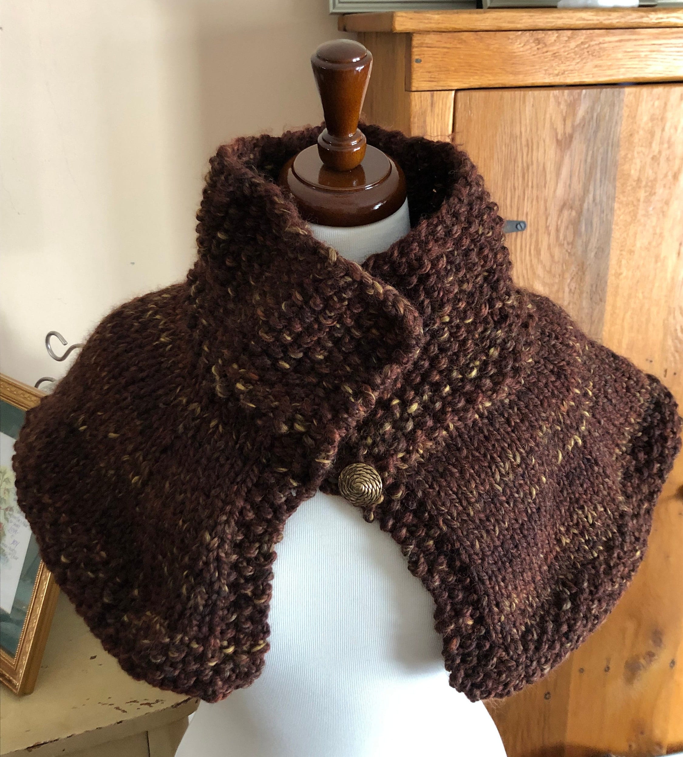 Outlander Season One Claire's Woodland Boar Hunt Capelet, Women's ...