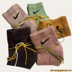 ANKLE NIKE Socks Hand Dyed Adult Quarter Crew Neutral Tones Pastel ...