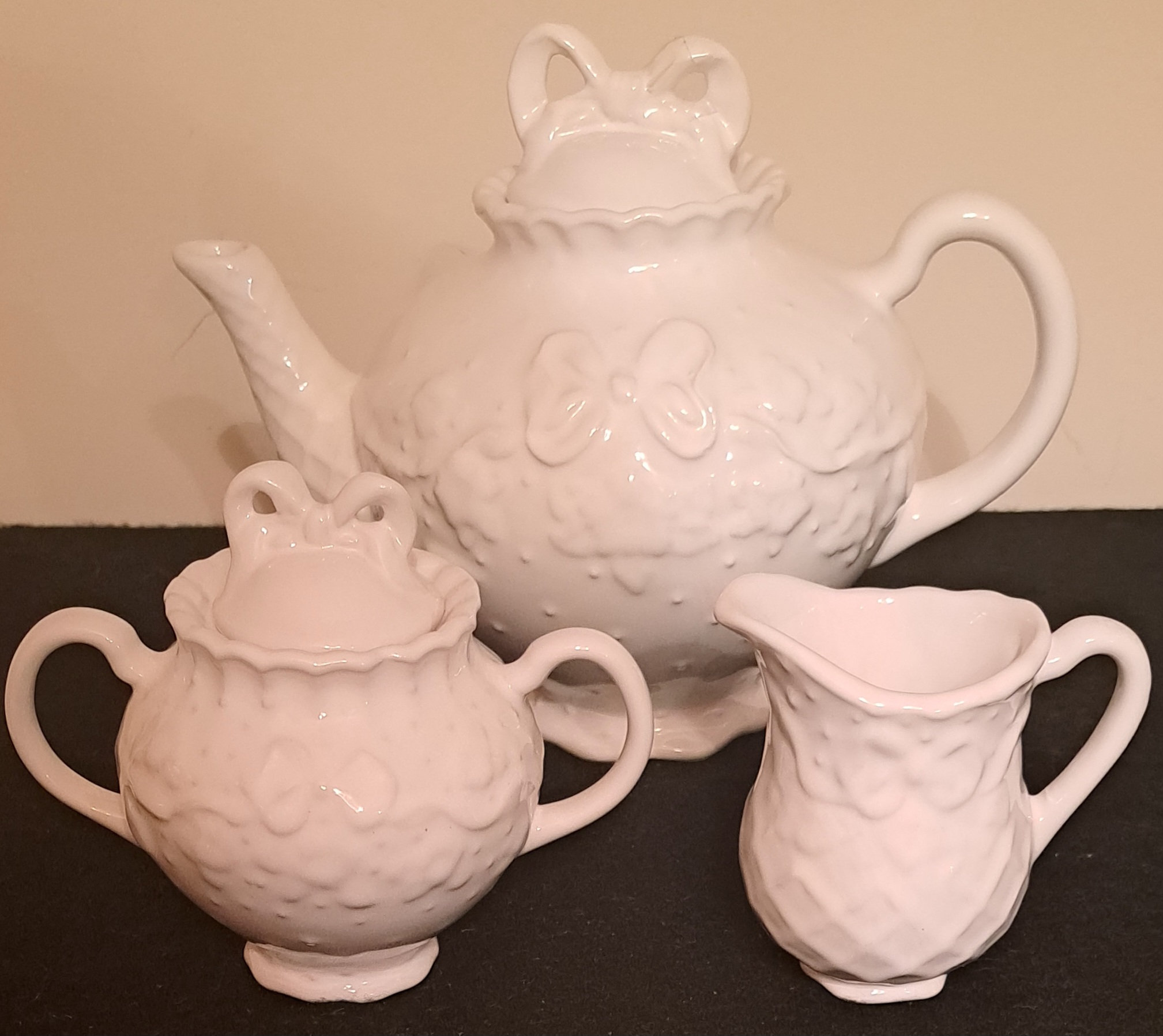 Beautiful Porcelin Tea Set by Lynn Hollyn - Etsy