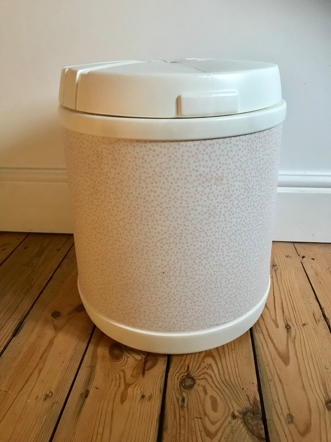 Vintage 1970s Plysu Laundry Basket - Etsy