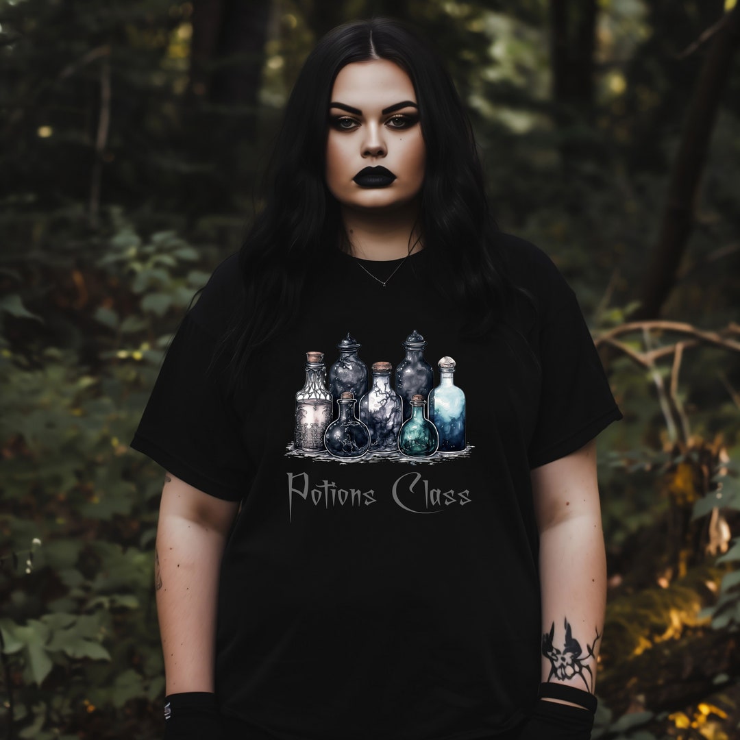 Potions Class 5X Plus Sized Gothic Halloween Witch Clothing Short ...