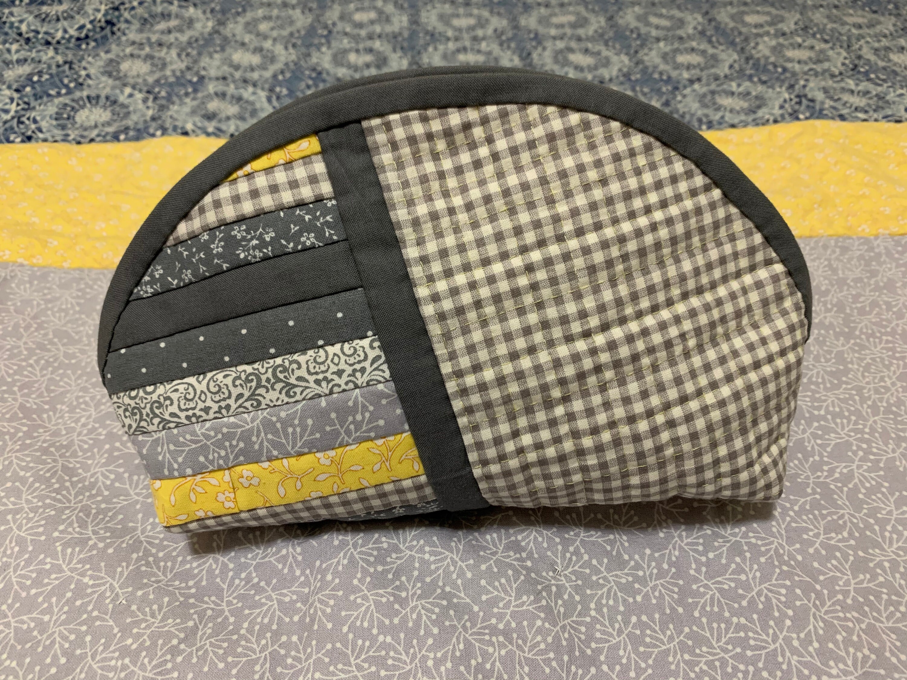 Handmade Quilted Pouch - Etsy