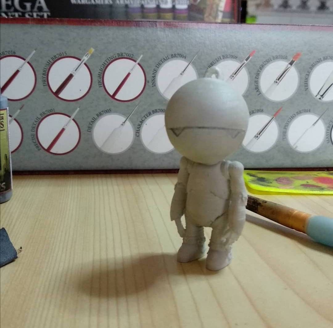 Marvin the Paranoid Android STL Statue & Keychain - Etsy