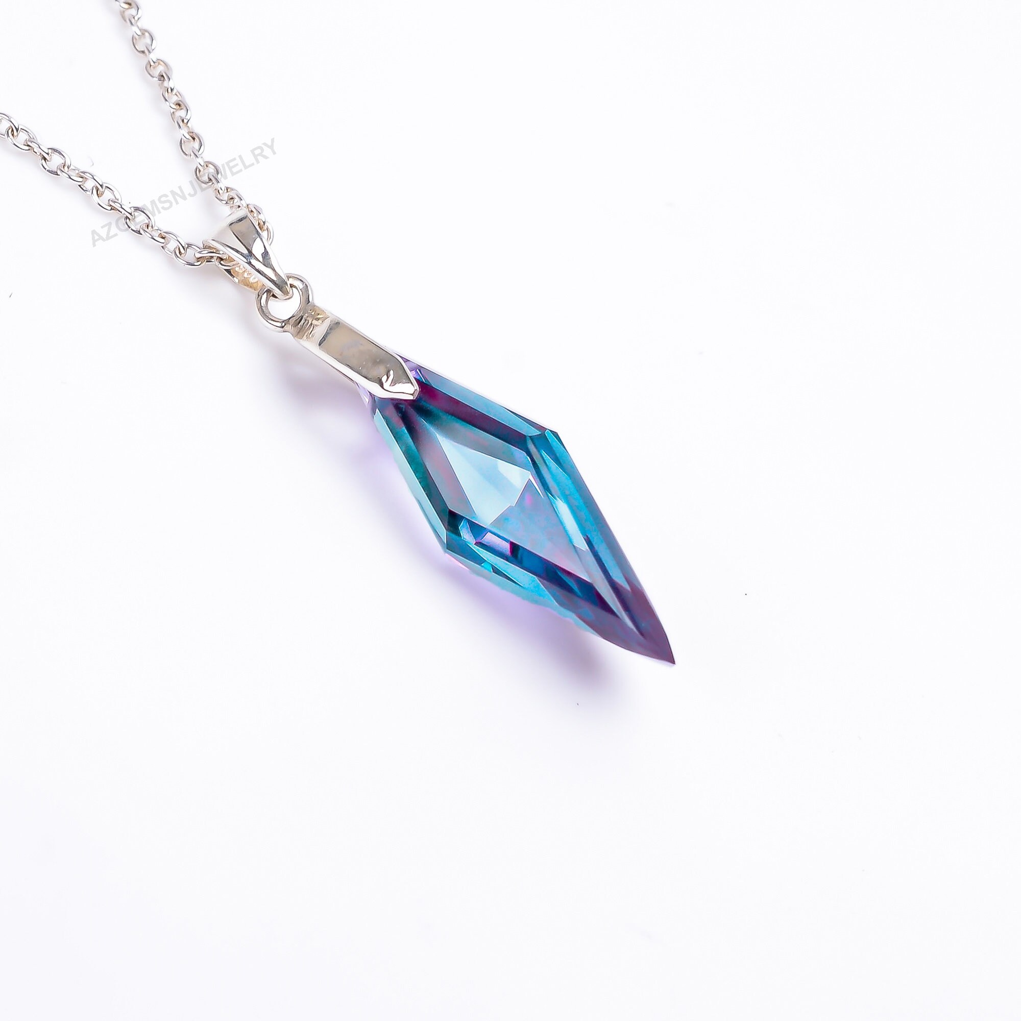 18K Gold Color Change Alexandrite Pendant Necklace - Etsy