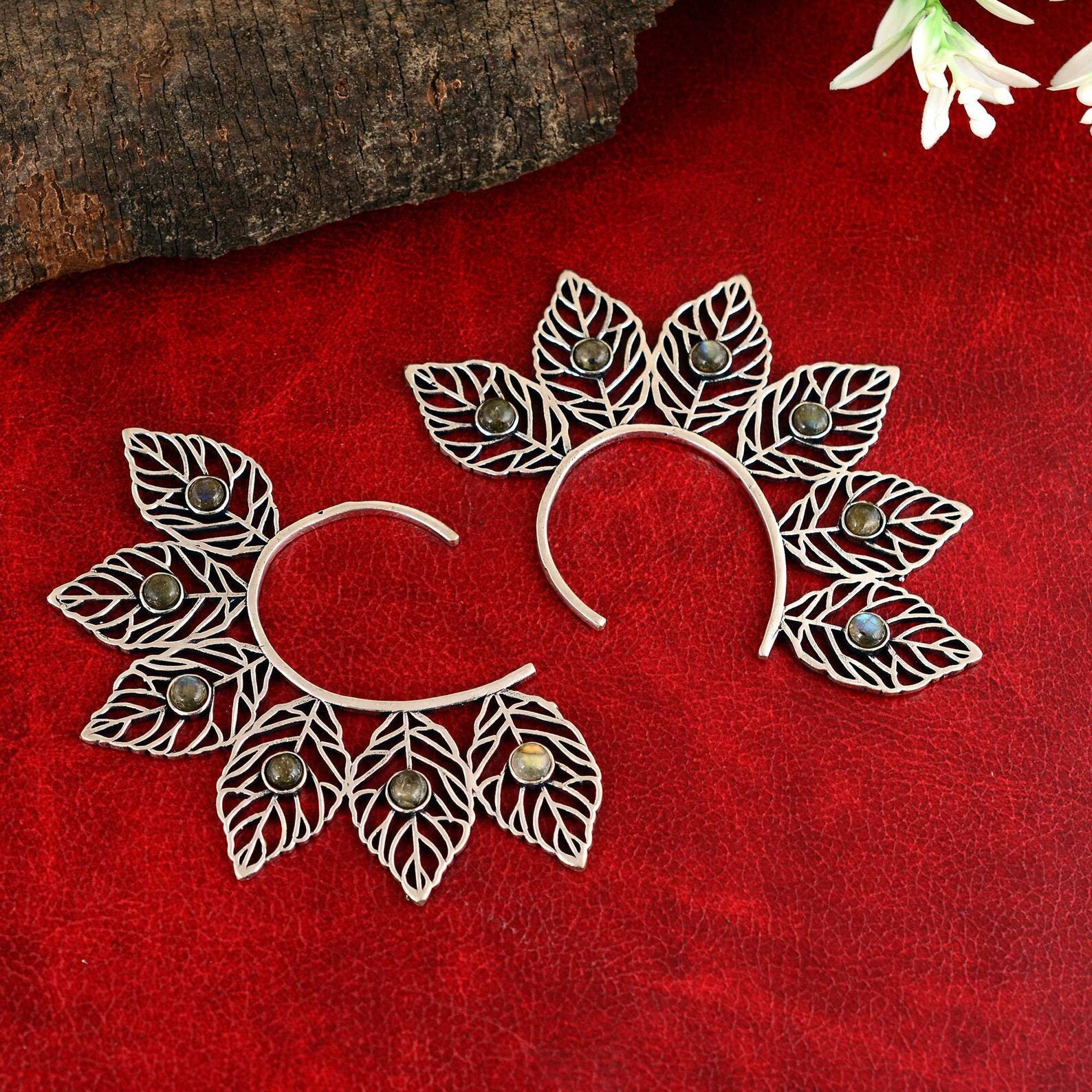 Ear Cuff Silver Leaf Design / Tribal / Boho / Costume / Fancy Dress / Cosplay / Festival ...