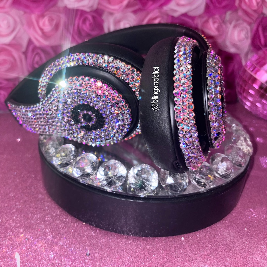 Custom Swarovski Crystal Beats by Dre Headphones | Bedazzled Solo Pro ...