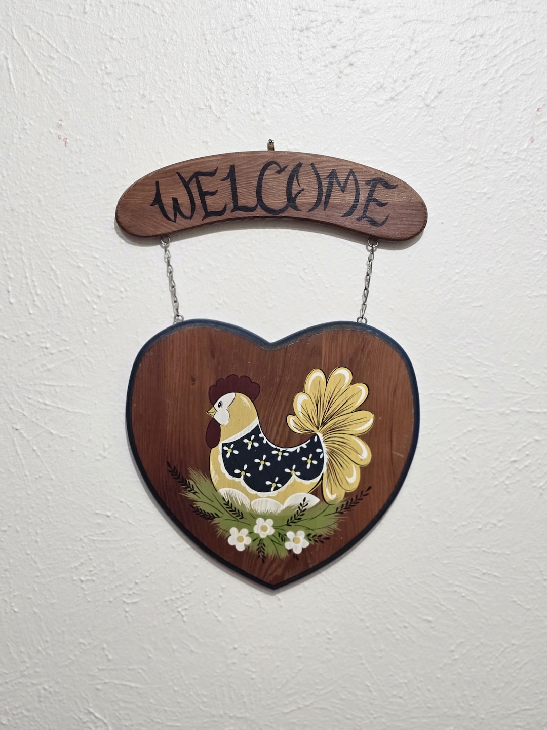 Vintage Hand-painted Wooden Welcome Sign – Heart-shaped Rooster Hen ...