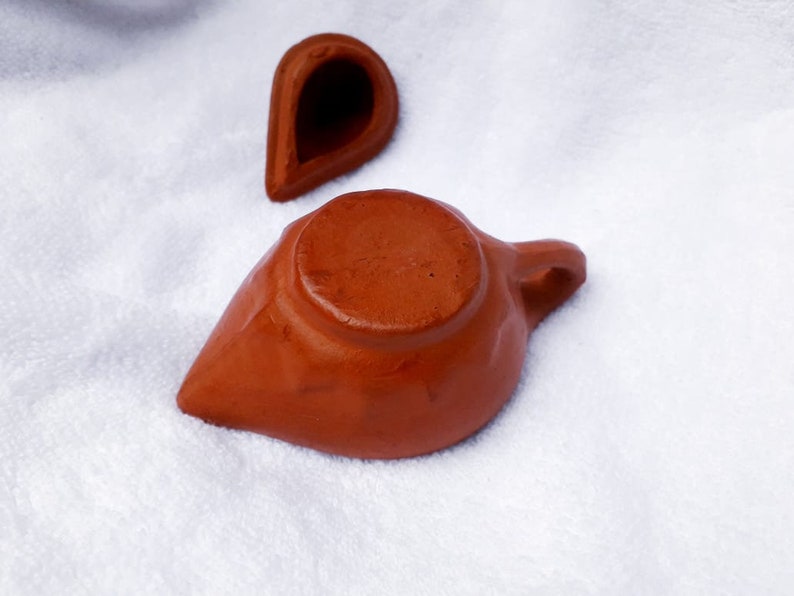 Handmade Aladdin Clay Oil Lamp, Low Light Oil Lamp, Terracotta Oil ...