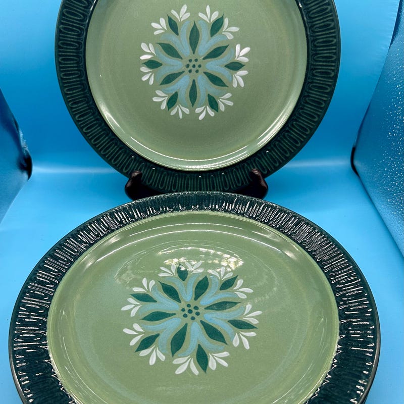 Red Wing Plates - Etsy