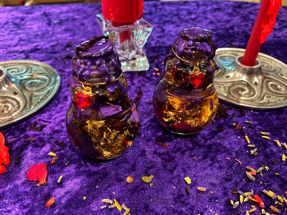 JEZEBEL Oil - Etsy