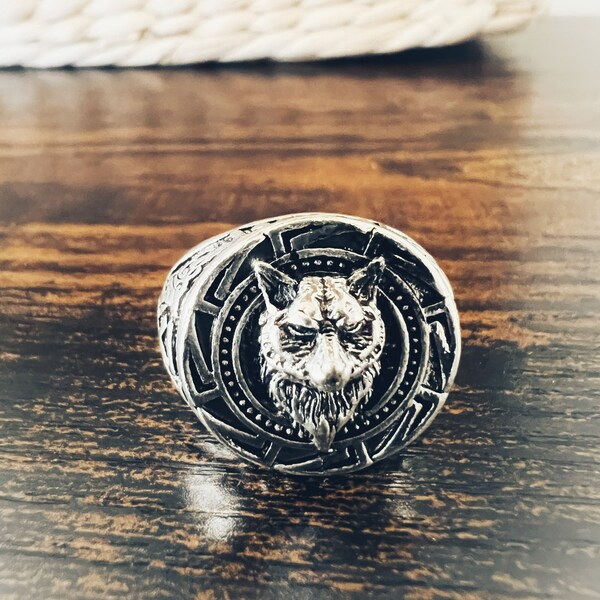 Wolf Ring - Etsy