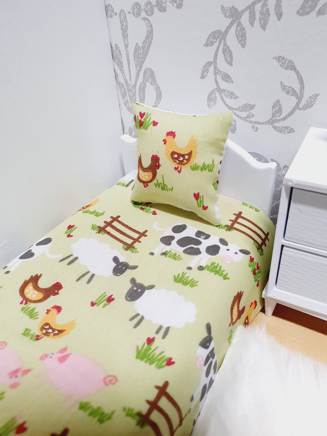 Dolls House Junior Farmyard Bedding Set, 12th Scale Bedding, Miniature ...