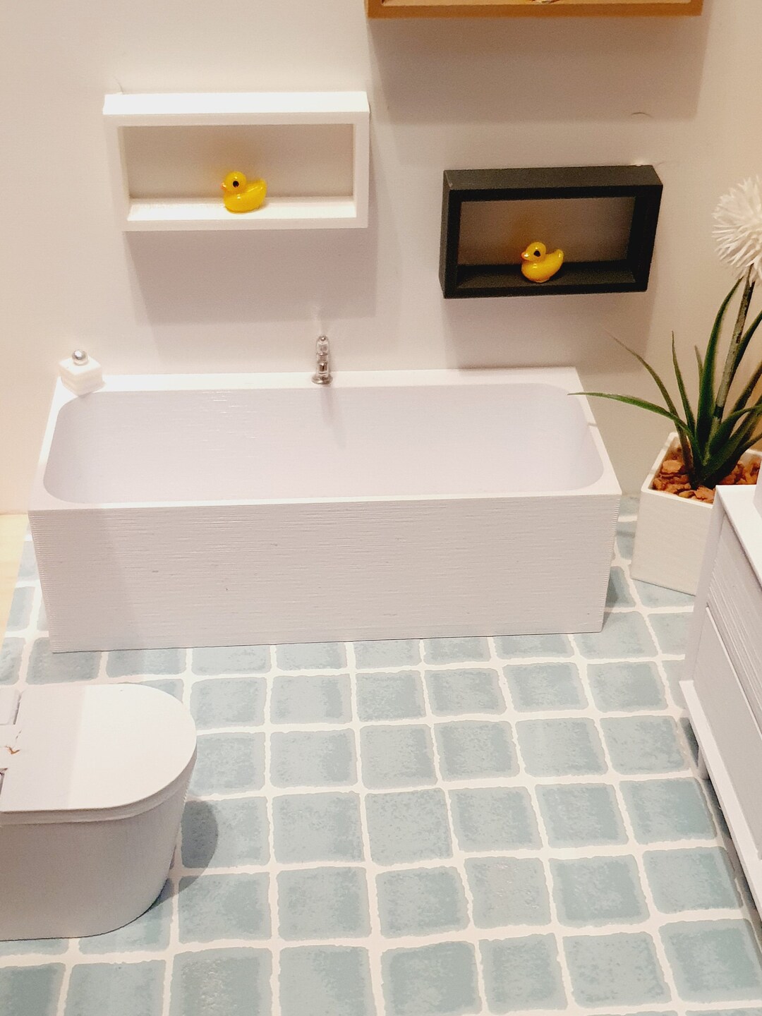 Dolls House Modern Bath With Chrome Tap, Choice of Colours 1:12th Scale ...