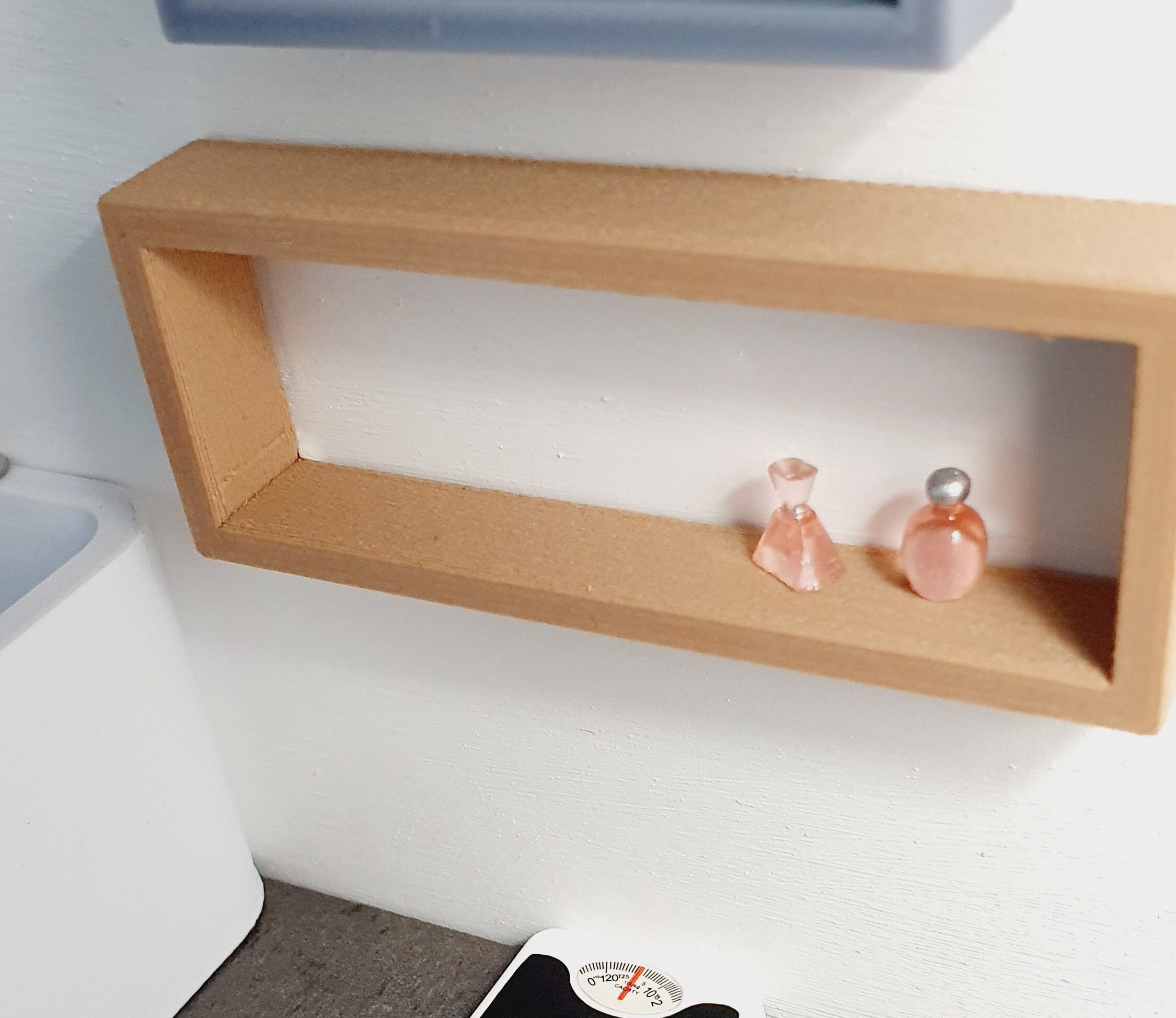 Dolls & Miniatures Wood Effect Dolls House Set of 3 Wall Shelves 1:12th ...