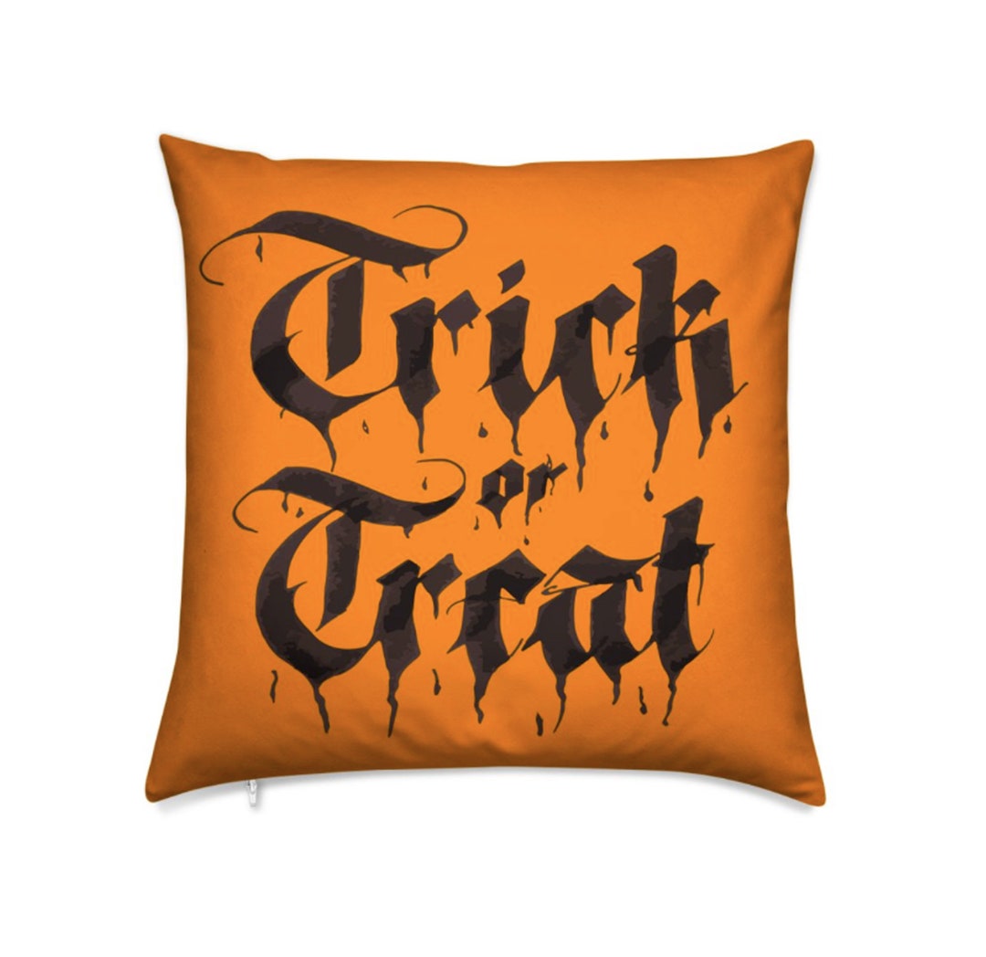 Scary Velvet Cushion Halloween Trick or Treat Cushion Scream Hand ...