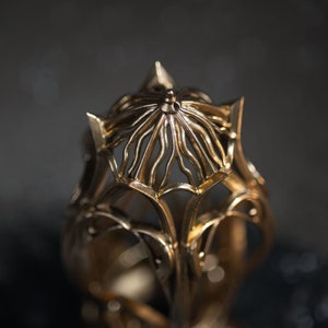 Laurelin Elven Lantern - Lord of the Rings-inspired Lamp - Etsy