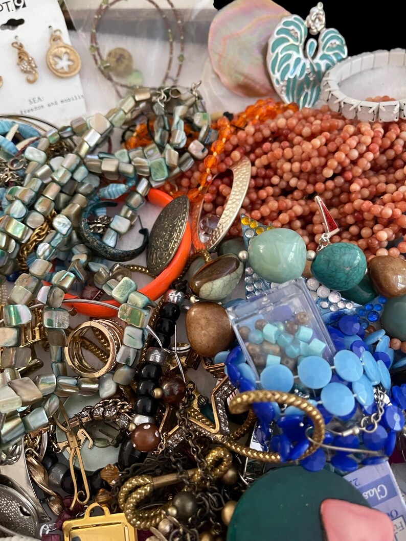 Over 2 Lbs of Junk Jewelry for Crafting and Jewelry Makers - Etsy