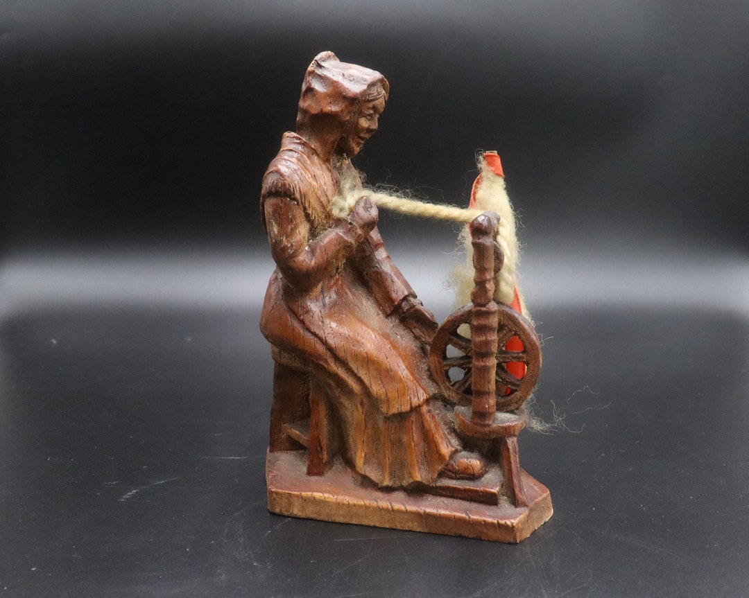 Carved Wooden Figure Spinning Wool Hand Made Women Spinning Yarn Statue ...