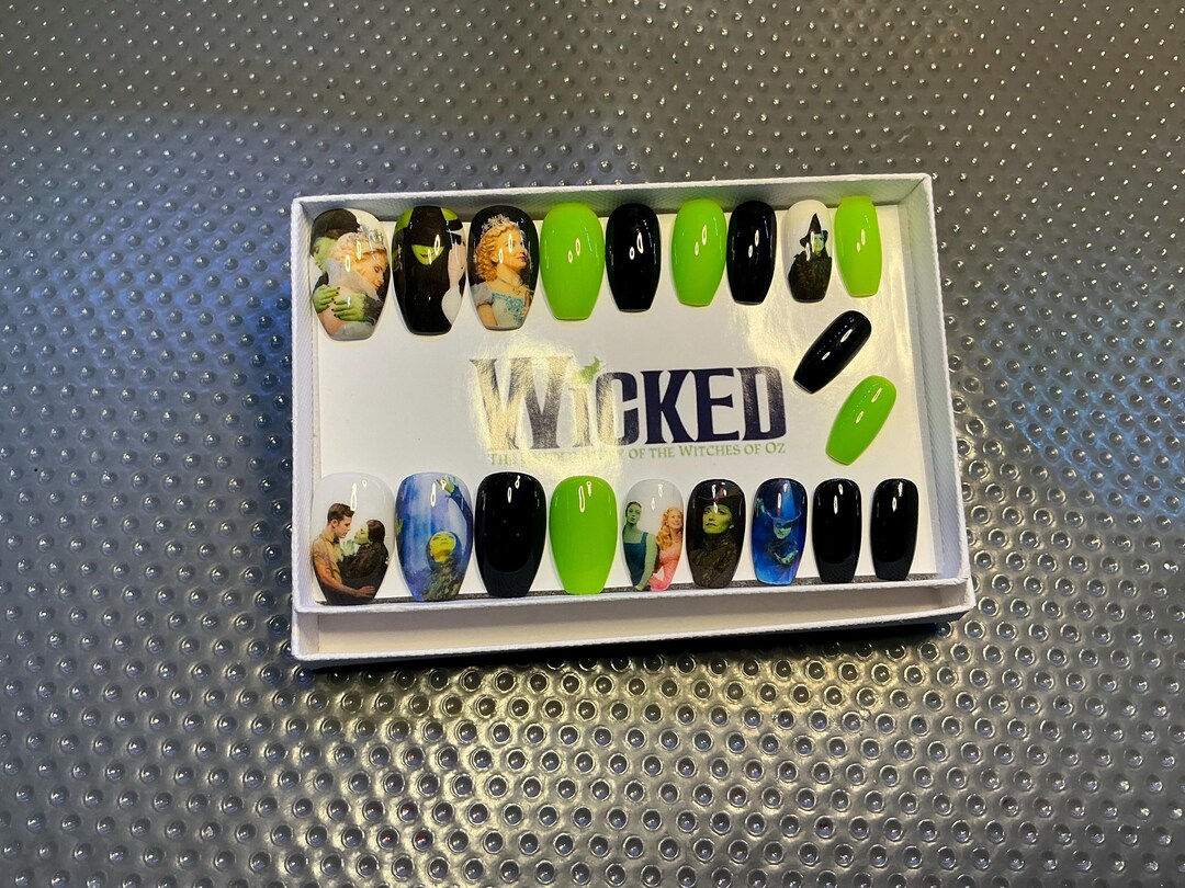 Full Set of 20x Nails Gel.. inspired WICKED the Musical . Any Shape and ...