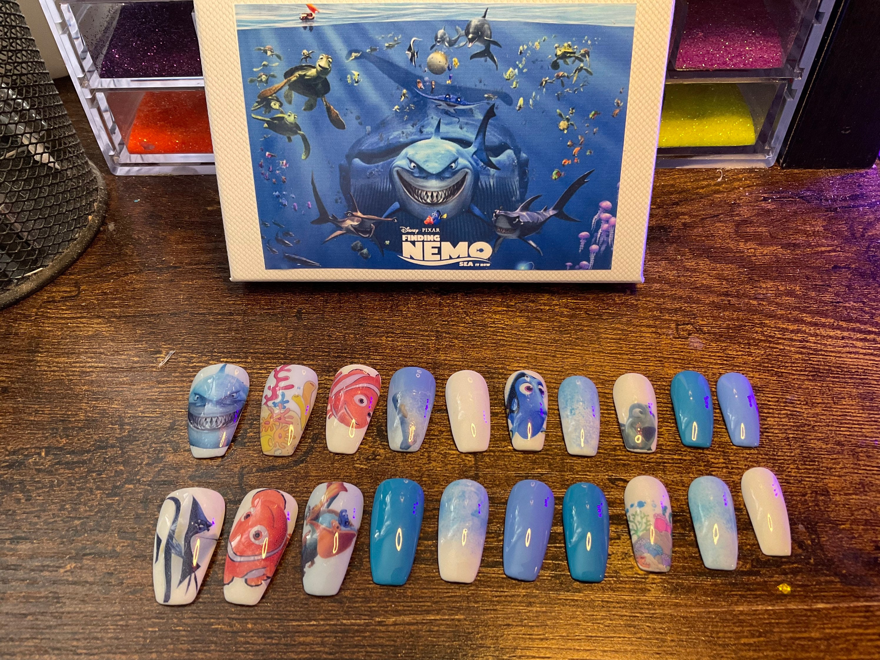 Finding Nemo Nail Art