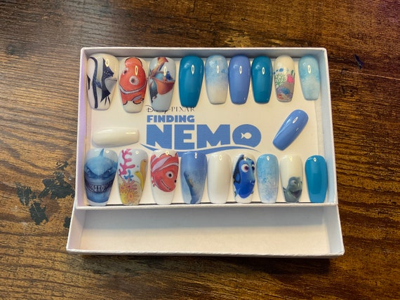 Finding Nemo Nail Art