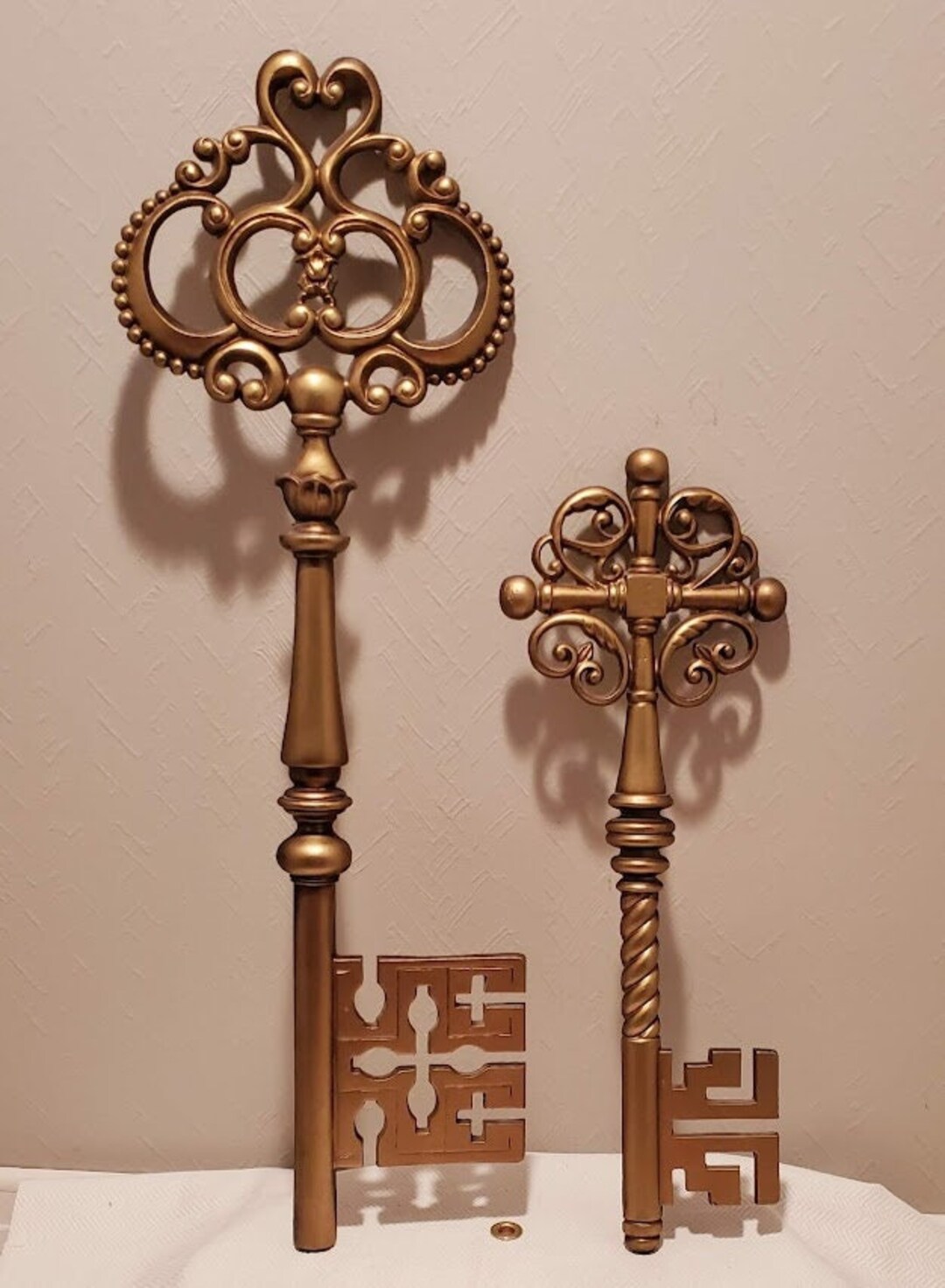 MCM Vintage Sexton Gold Cast Metal Skeleton Keys - Set of 2 - Etsy