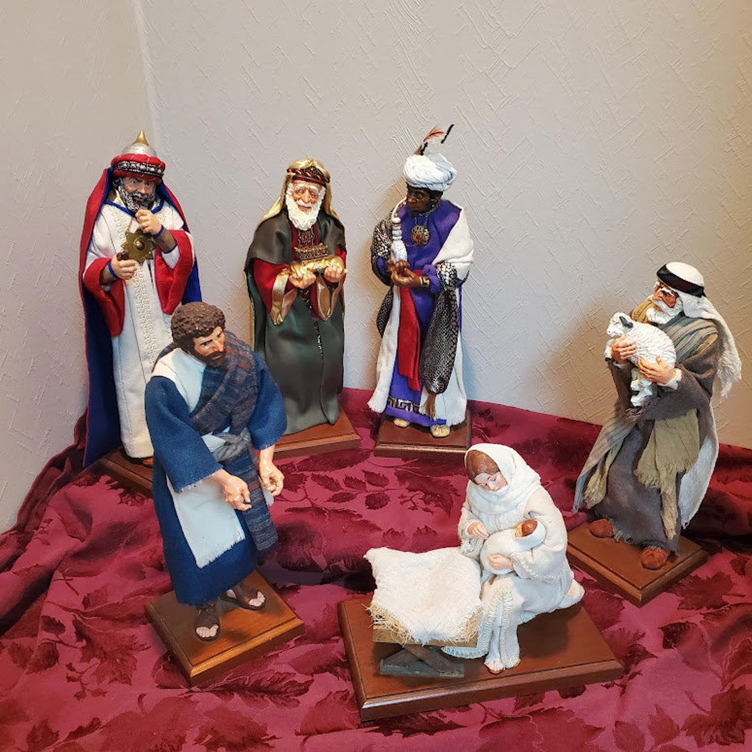Simpich Nativity Scene Six Dolls Three Kings/wisemen, Mary With Baby and Joseph, and Shepherd - Etsy