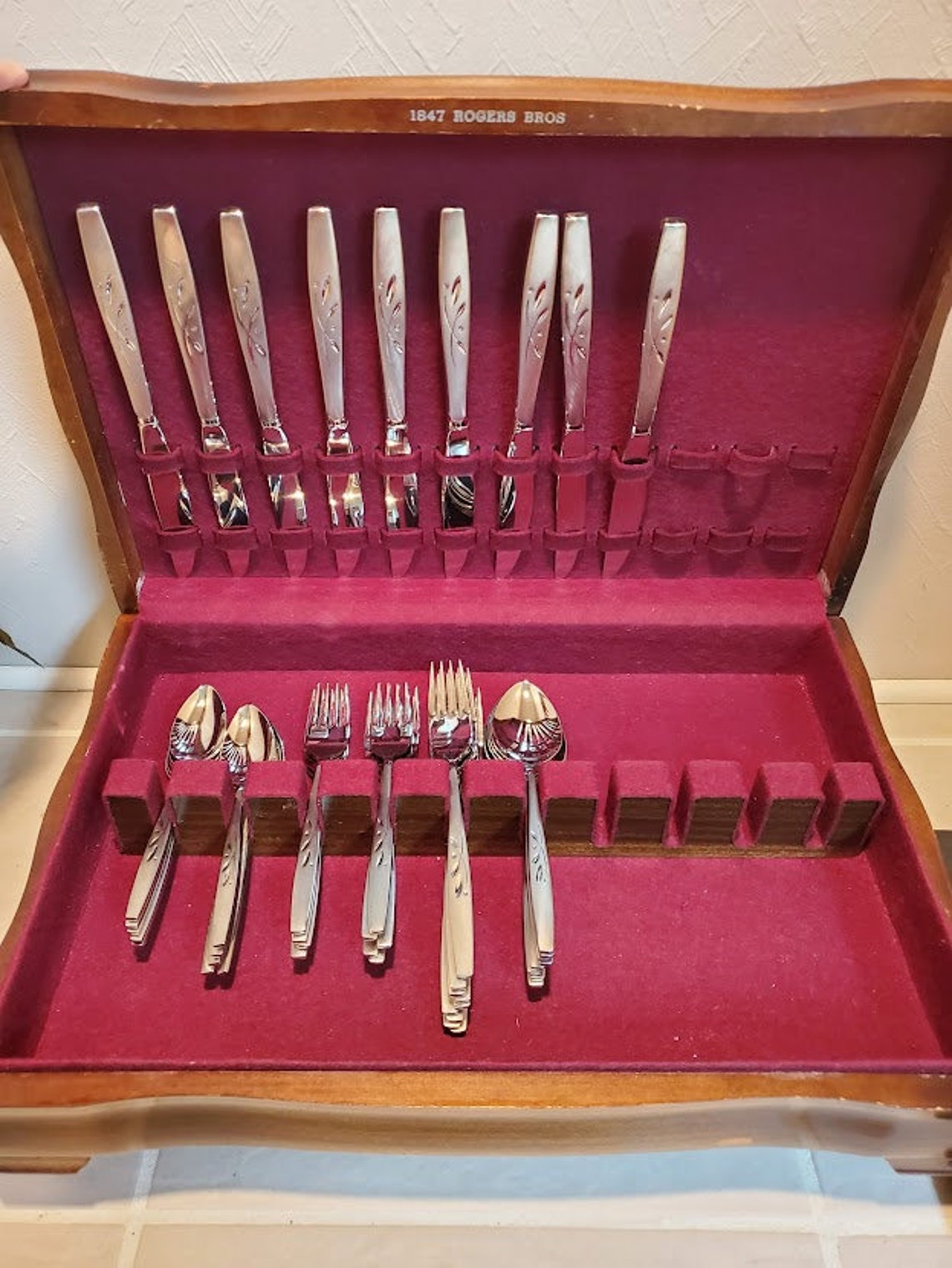 Vintage Retired Oneida Will O' Wisp Stainless Flatware - 9 Place ...