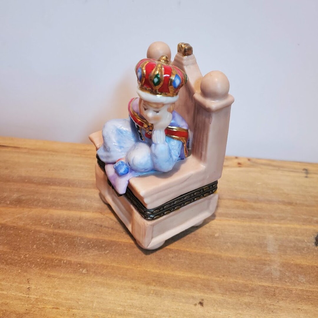 Mary Engelbreit Queen in Throne Hinged Trinket Box Pill Box - Etsy
