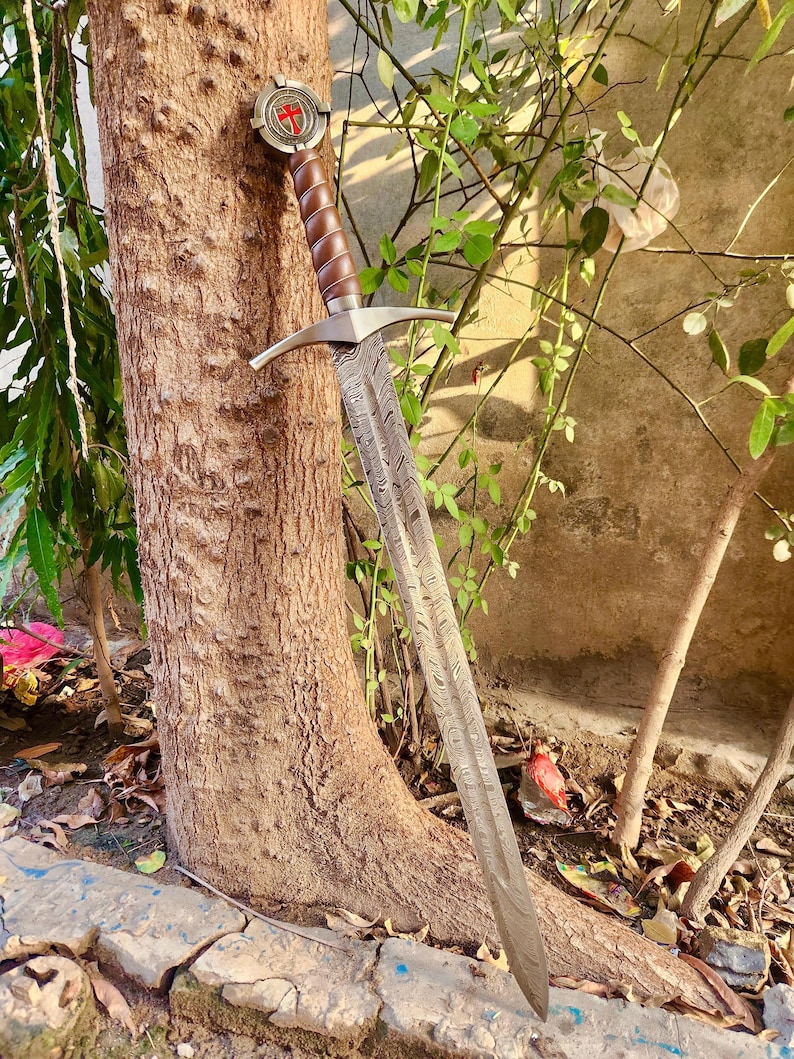 Accolade Sword of the Knights Templar Replica Medieval Crusader Sword ...