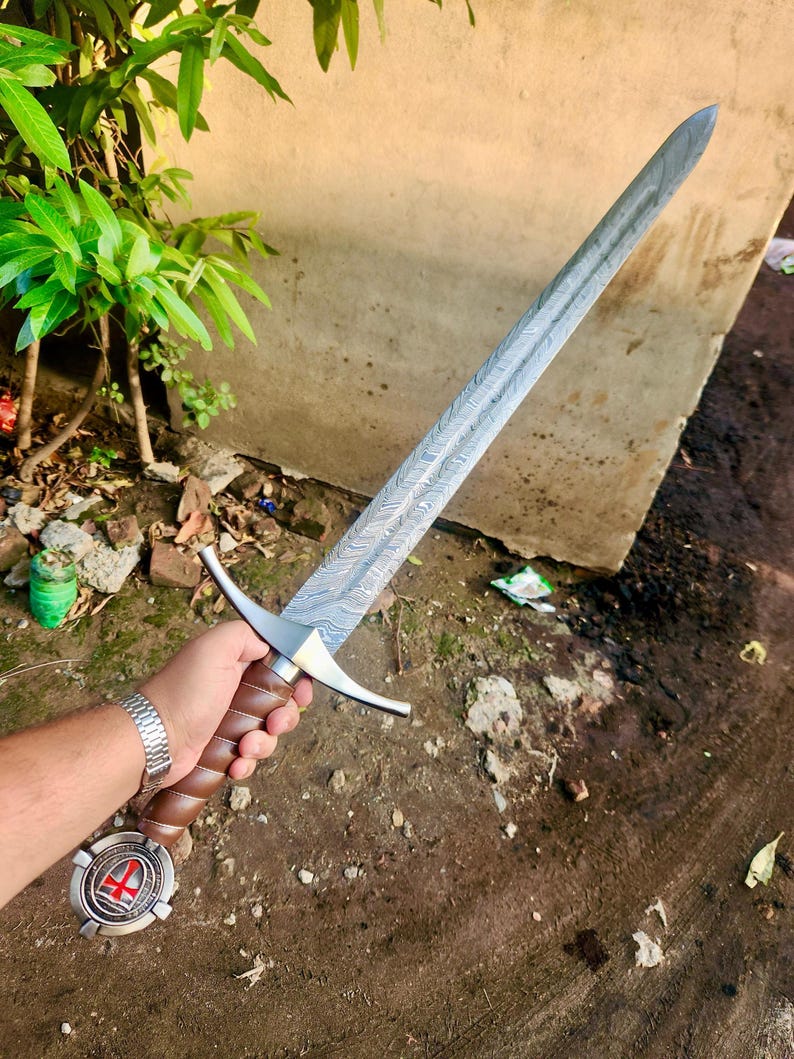 Accolade Sword of the Knights Templar Replica Medieval Crusader Sword ...