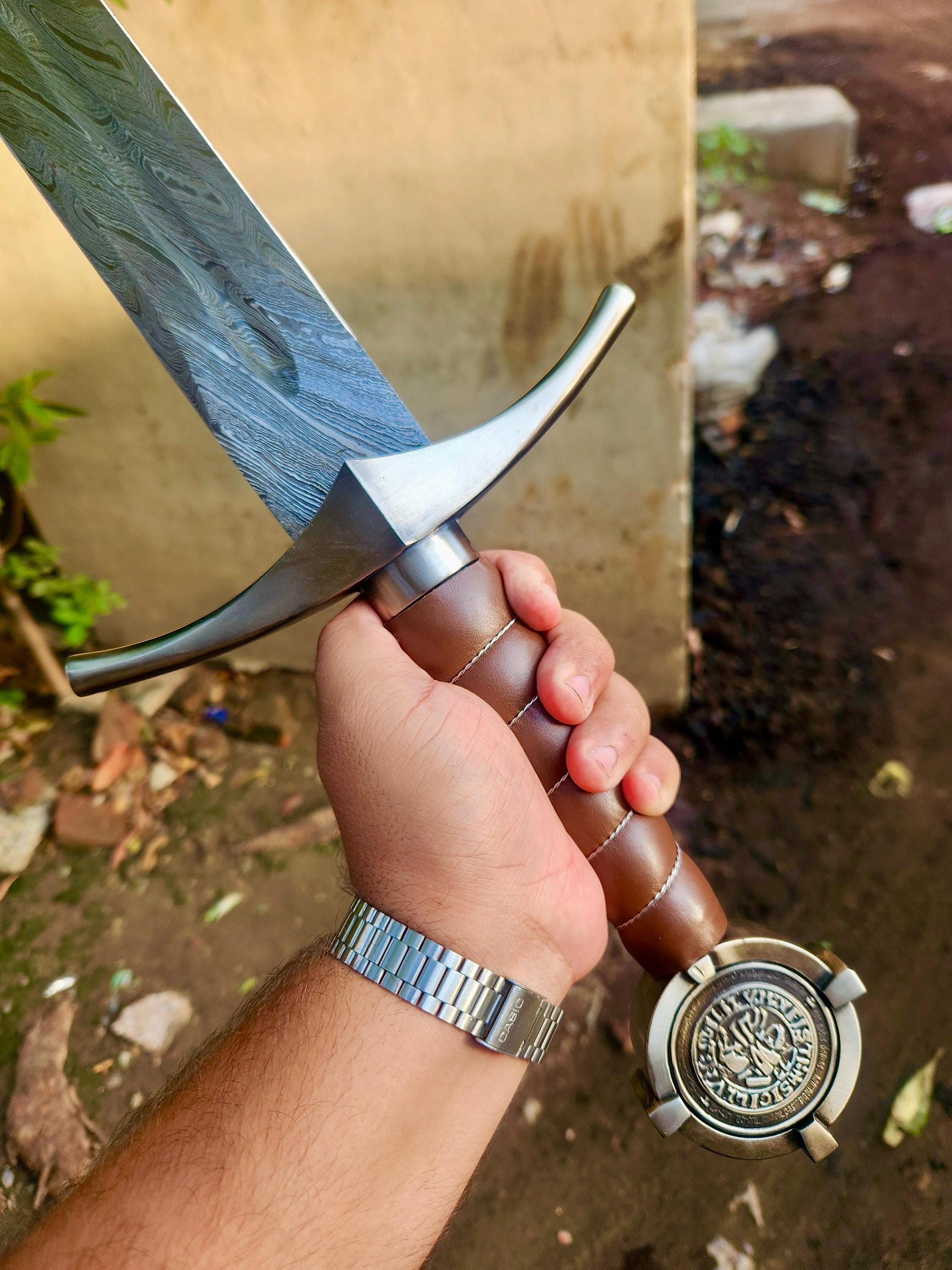 Accolade Sword of the Knights Templar Replica Medieval Crusader Sword ...