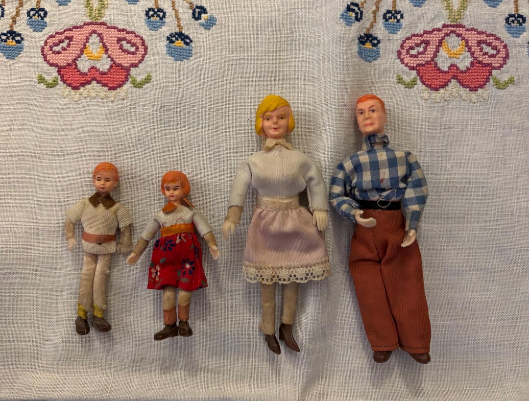 Vintage CACO Germany Dollhouse Family 1:12 Scale | Dad Mom Sister ...