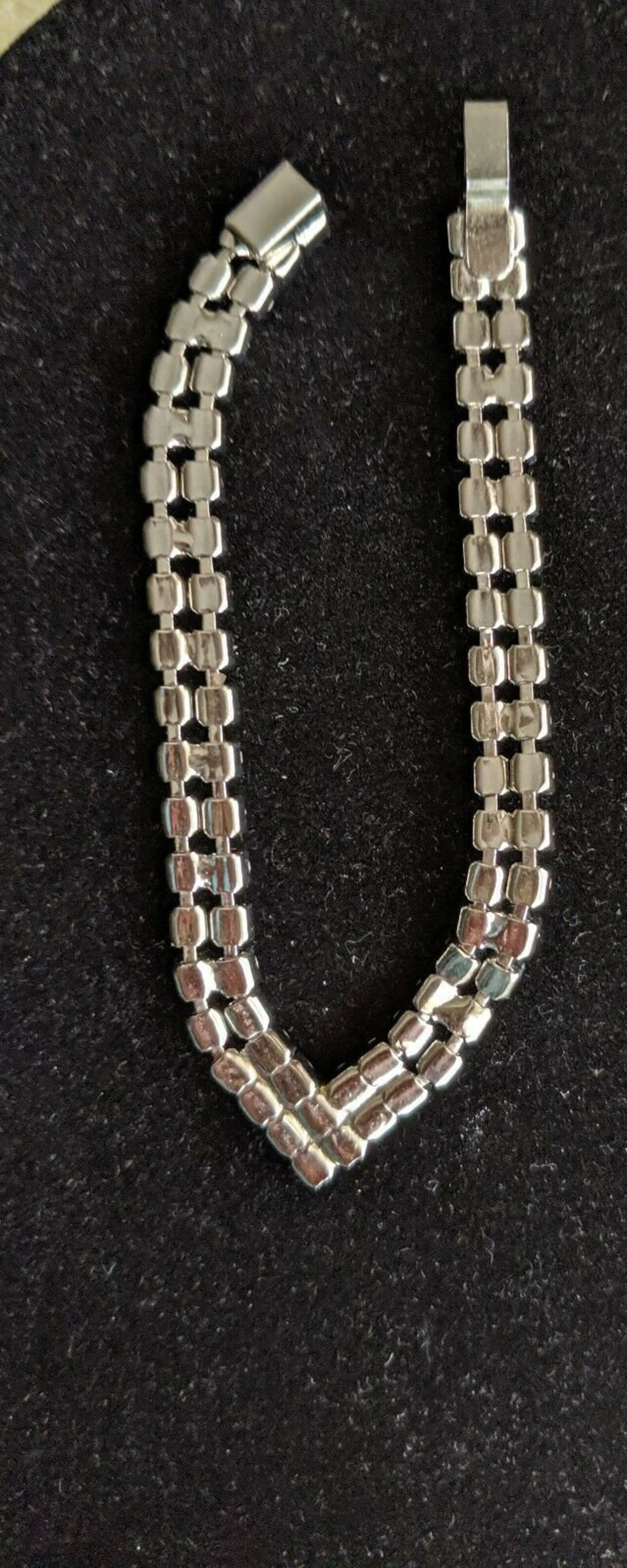 Vintage Bracelet Rhinestones V-shaped Vintage Small Size Art - Etsy
