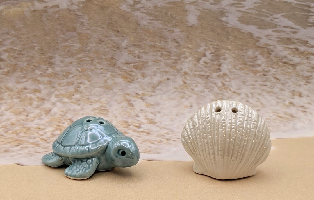 TURTLE & SCALLOP SHELL Salt/pepper Shakers Porcelain/ceramic New Free ...