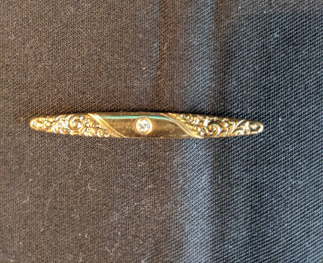 AVON PIN VINTAGE Gold Tone Brooch, Jewelry, Signed Avon - Etsy