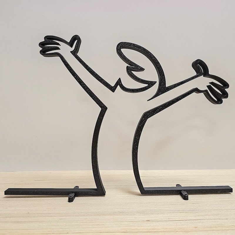 La Línea Figurine - Etsy UK