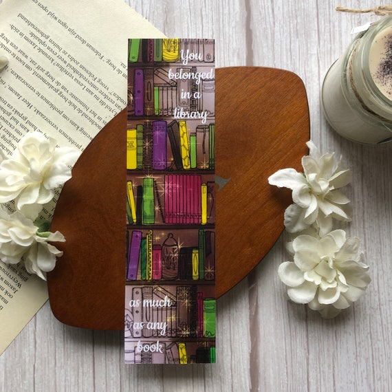 Bookshelf bookmark | Etsy