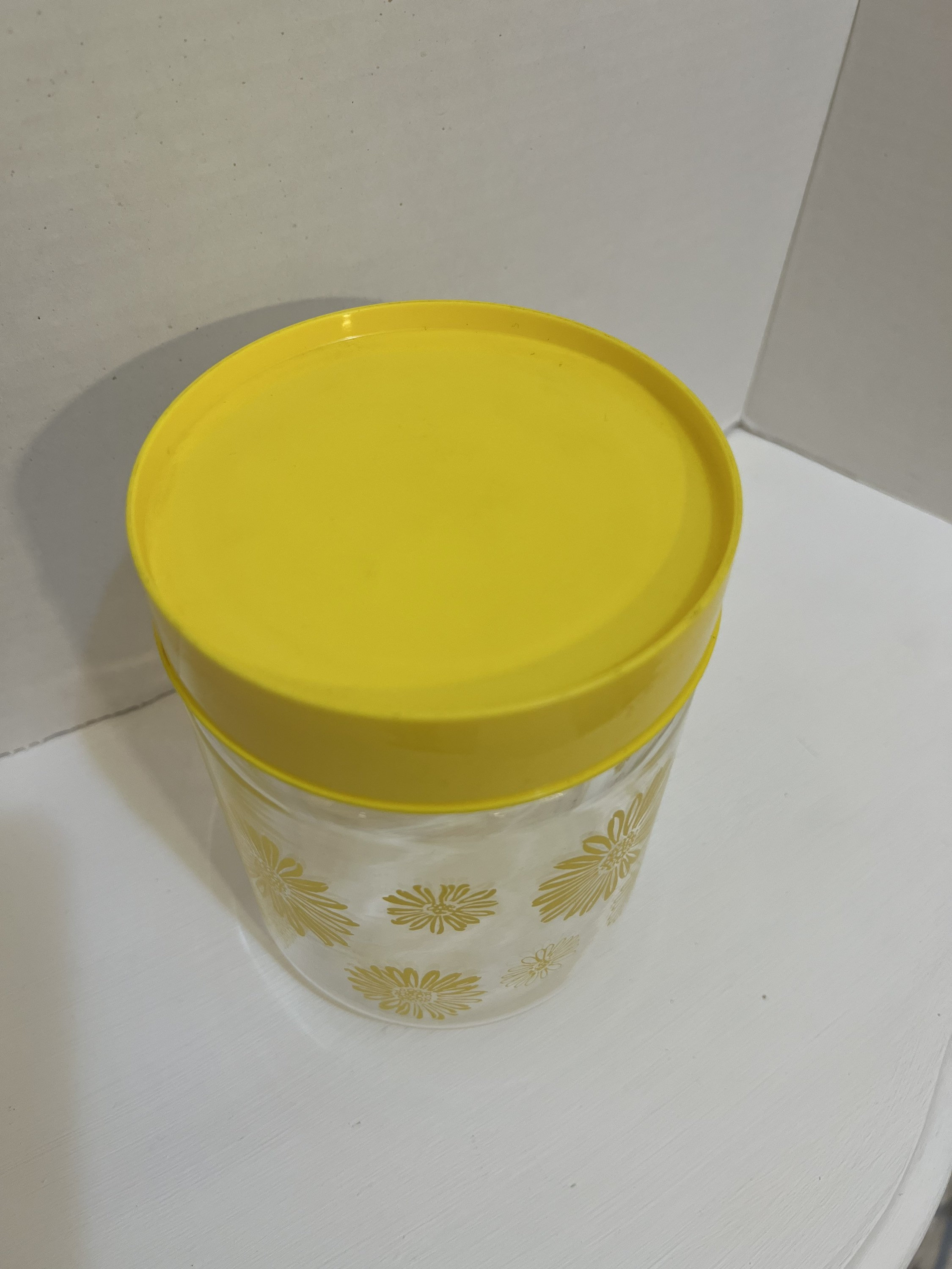 Vintage Corelle Yellow Daisy Glss Canister With Yellow Lid, Mid Century ...
