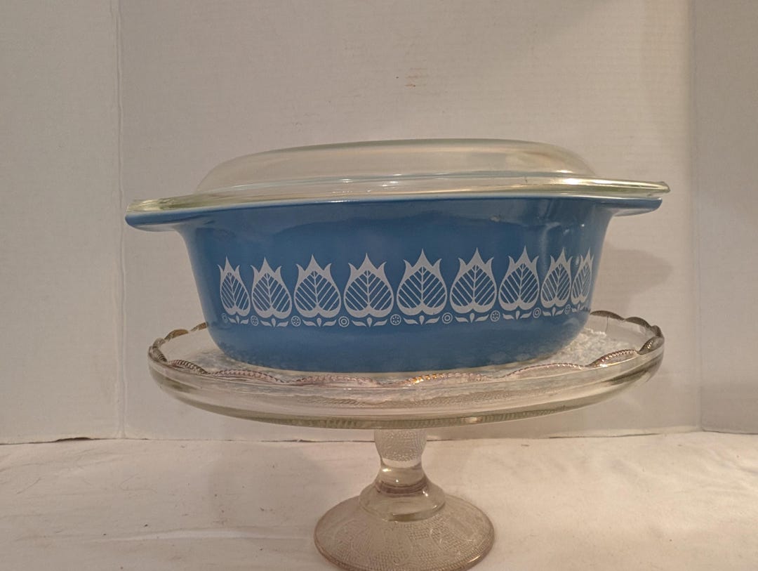 Vintage Pyrex Promotional Tulip Periwinkle Blue Oval Casserole With Lid ...