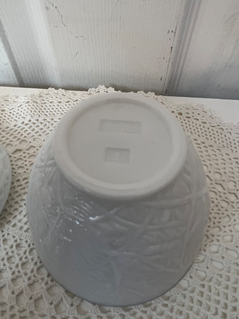 Vintage Avon Milk Glass Hen on Nest Covered Dish, Retro Avon 1970s - Etsy