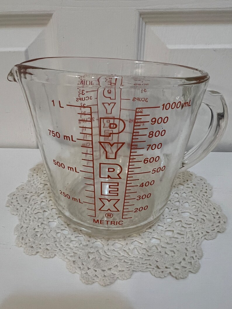 Vintage Pyrex D Ring Handle 4 Cup Measure Cup, Retro Kitchen Wares - Etsy