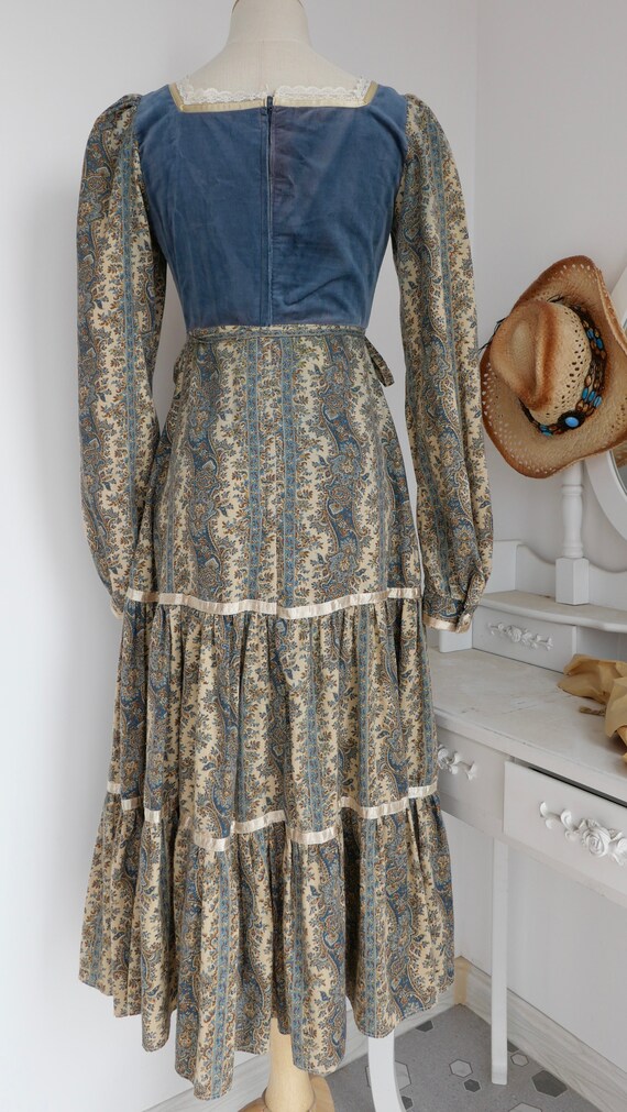 1970s Rare Gunne Sax Paisley Pattern Velveteen Prairi… - Gem