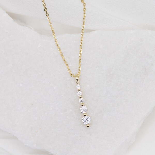 Graduated Diamond Necklace - Etsy