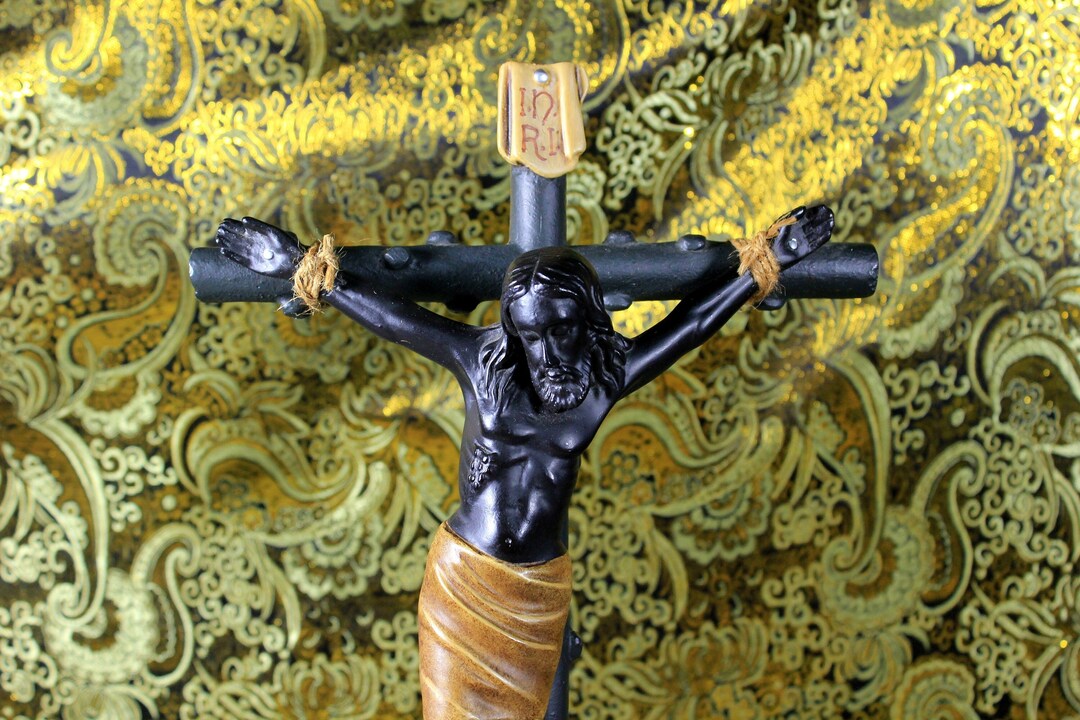 Antique Christ of Lepanto Ancient Spanish Crucifix Plaster - Etsy