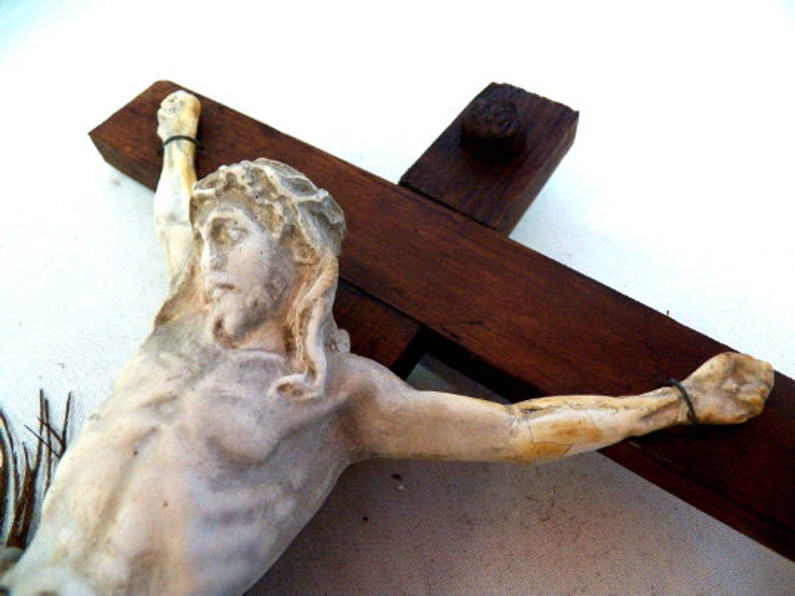Wall Crucifix Christ Crucifix Plaster Crucifix Wood Cross - Etsy