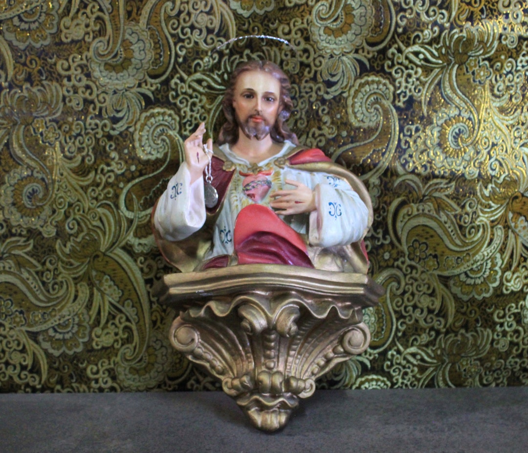 Old Altar, Heart of Jesus Altarpiece, Heart Jesus Altar, Polychrome ...