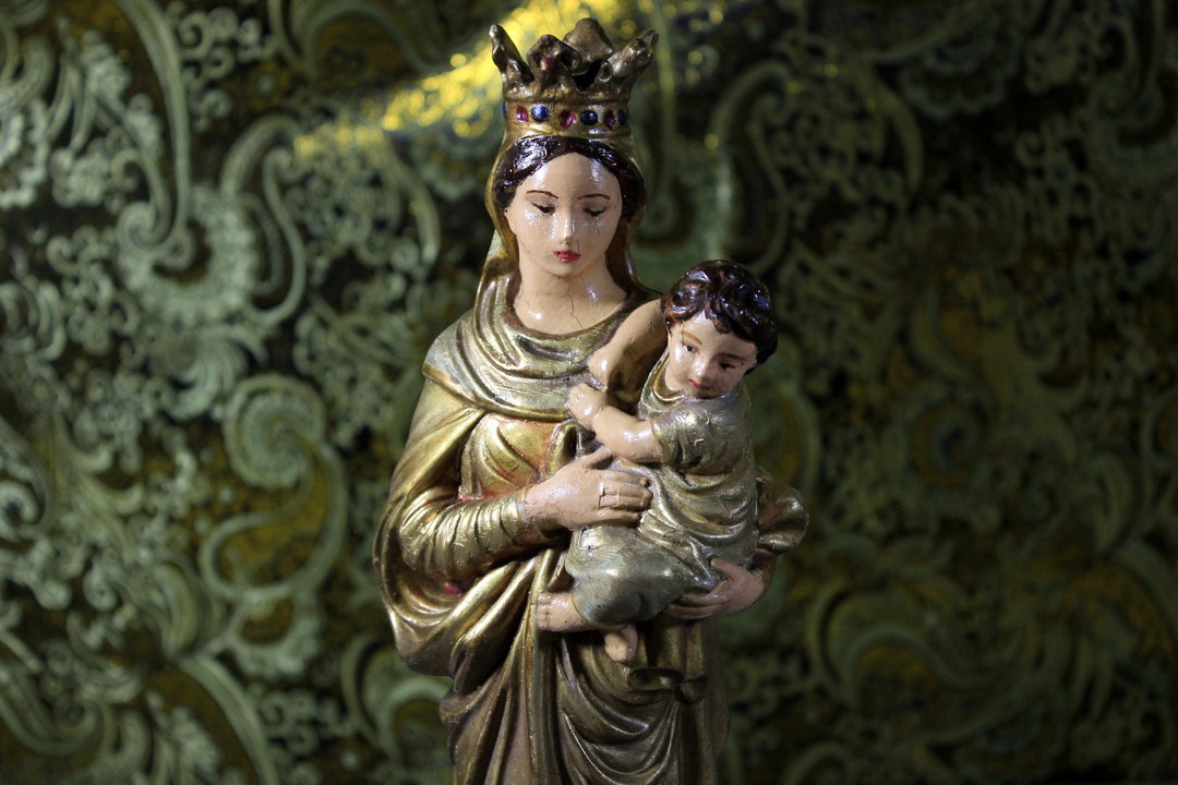 Ancient Madonna With Child, Plaster Madonna, Religious Figure ...